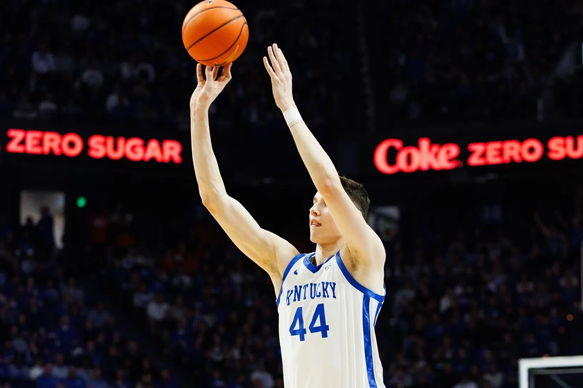 Zvonimir Ivisic stars for Kentucky in win over Georgia